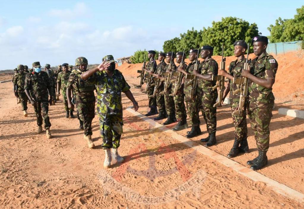 COMMANDER KENYA NAVY VISITS TROOPS IN BONI – Ministry of Defence – Kenya