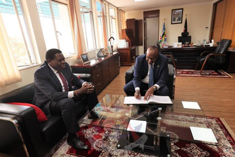 HON. ADEN BARE DUALE, EGH. MP : CABINET SECRETARY: MINISTRY OF DEFENCE – Ministry of Defence – Kenya