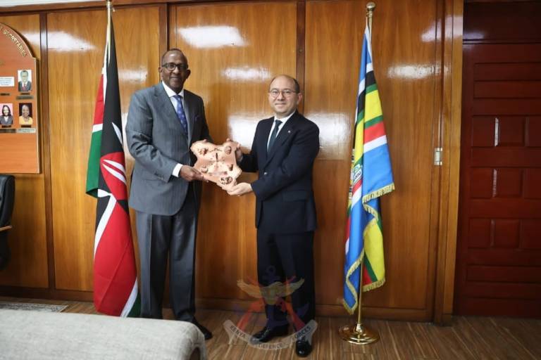 HON. ADEN BARE DUALE, EGH. MP : CABINET SECRETARY: MINISTRY OF DEFENCE – Ministry of Defence – Kenya