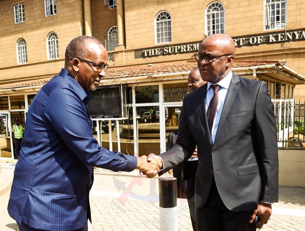 CS DUALE MEETS CHIEF JUSTICE KOOME – Ministry of Defence – Kenya