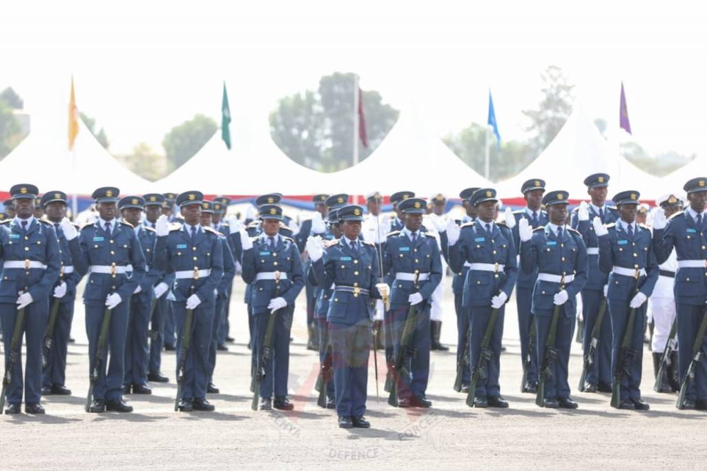 PRESIDENT RUTO COMMISSIONS GENERAL SERVICE OFFICER CADETS – Ministry of ...