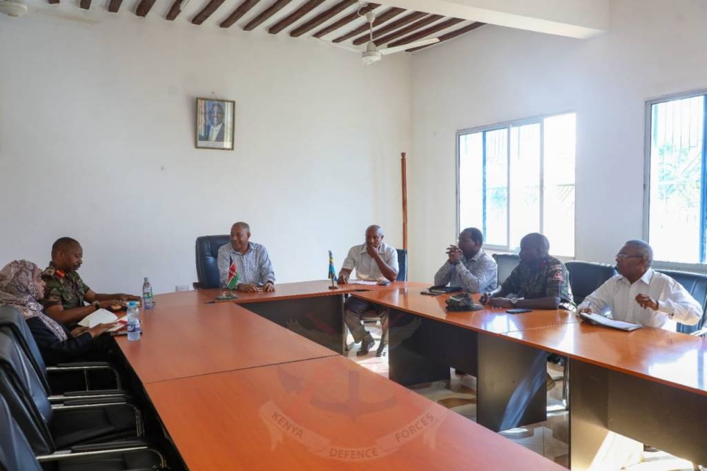 GOC EASTCOMM HOLDS QUARTERLY SECURITY MEETING WITH LAMU LEADERS ...