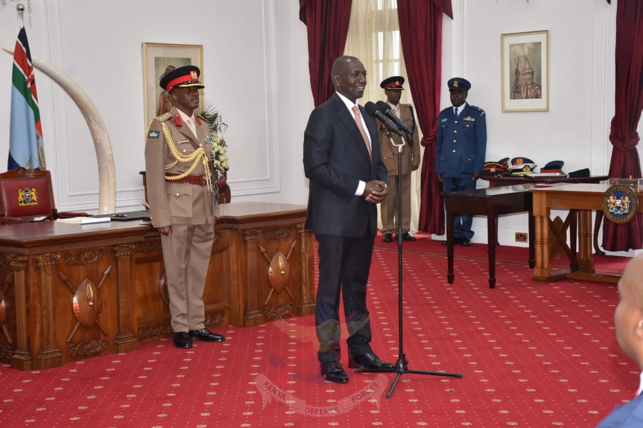 PRESIDENT RUTO SWEARS IN GENERAL OGOLLA AND LIEUTENANT GENERAL MWANGI ...