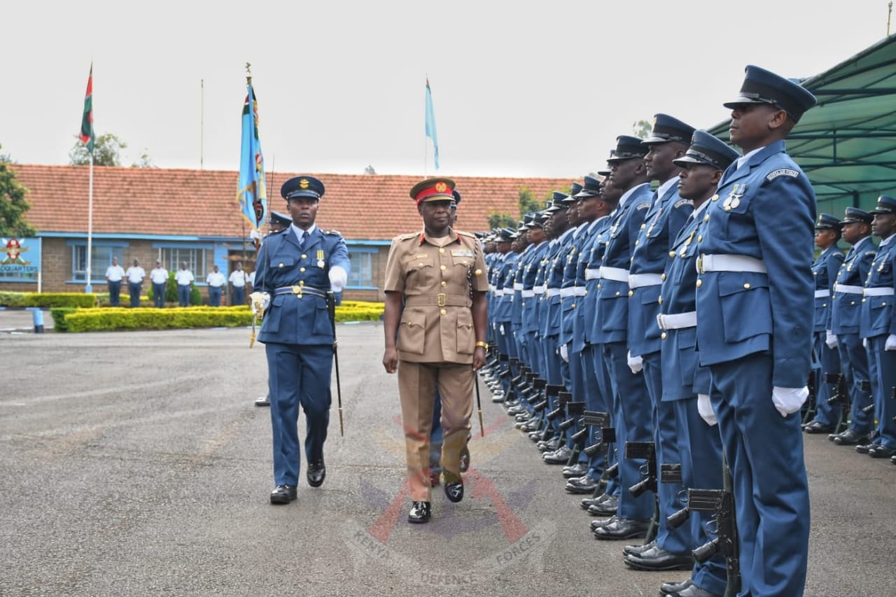 OUT GOING CDF BIDS FAREWELL TO THE AIRFORCE – Ministry of Defence – Kenya