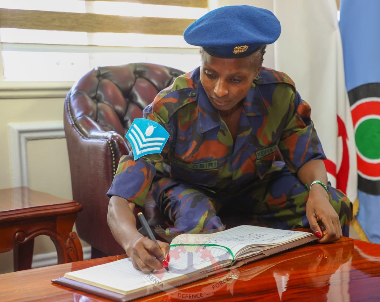 CDF MEETS BOSTON MARATHON CHAMPION – Ministry of Defence – Kenya