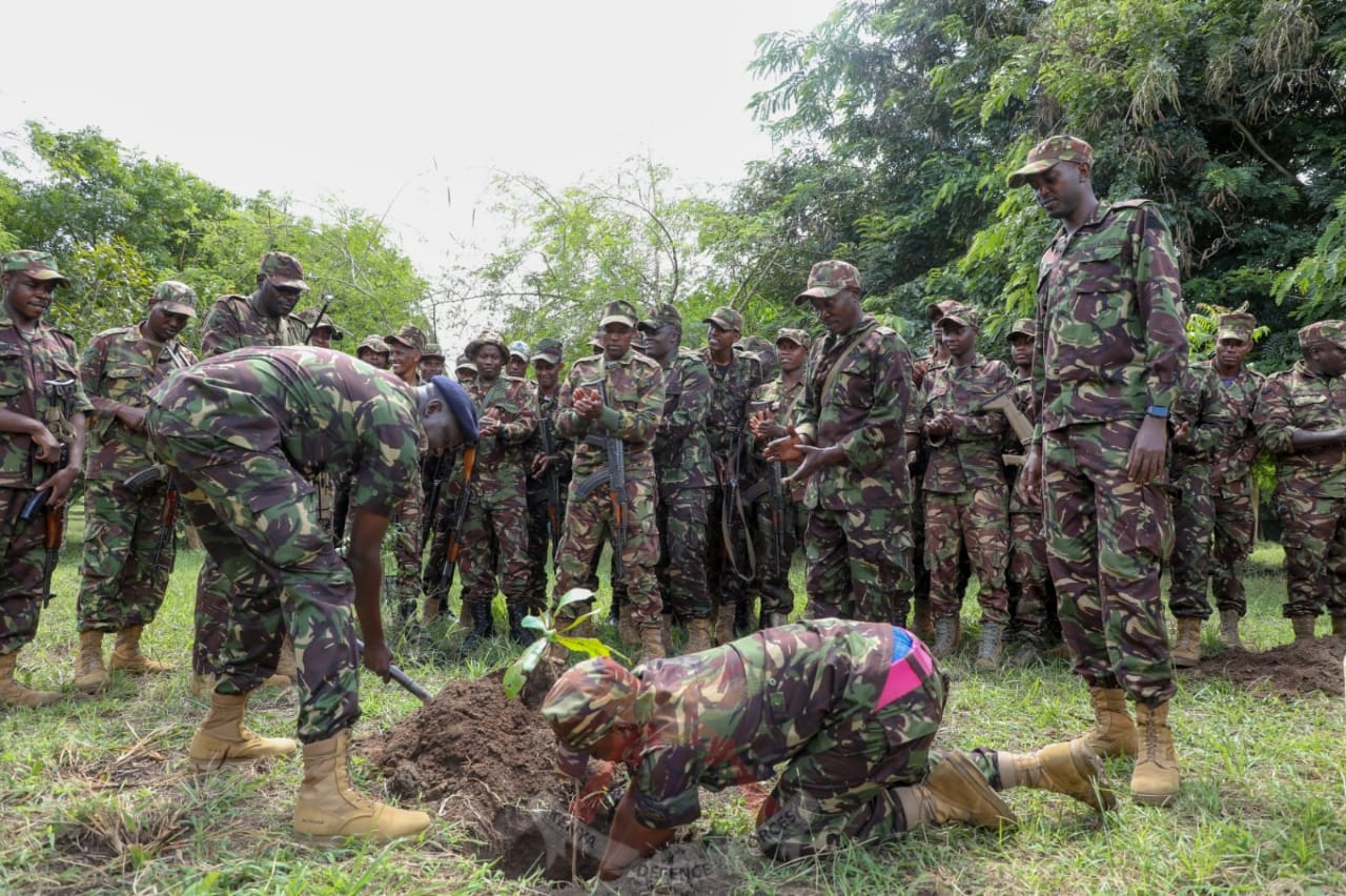 8th BRIGADE COMMANDER BOOST MORALE OF OAB TROOPS – Ministry of Defence ...