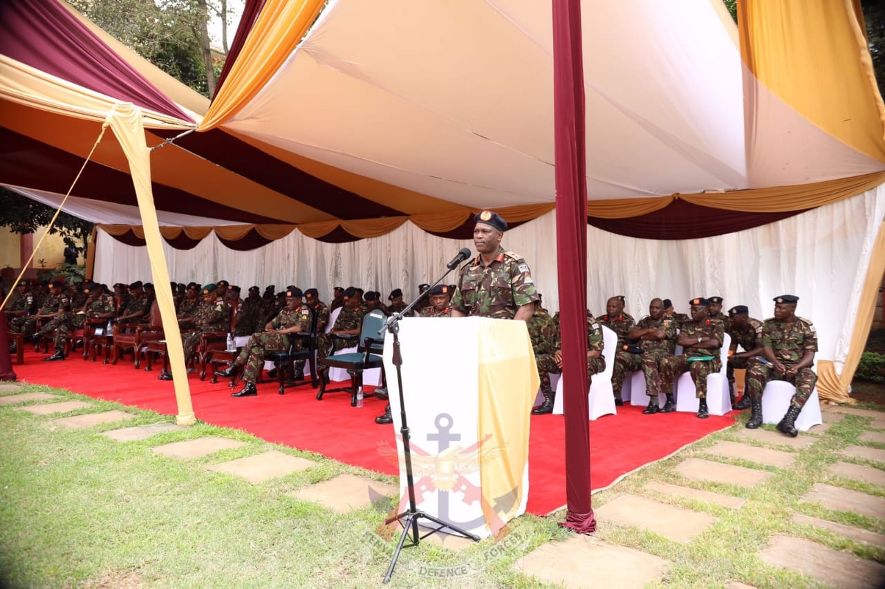 END OF AN ERA FOR ARMY SERGEANT MAJOR, HIS SUCCESSOR TAKES POST ...