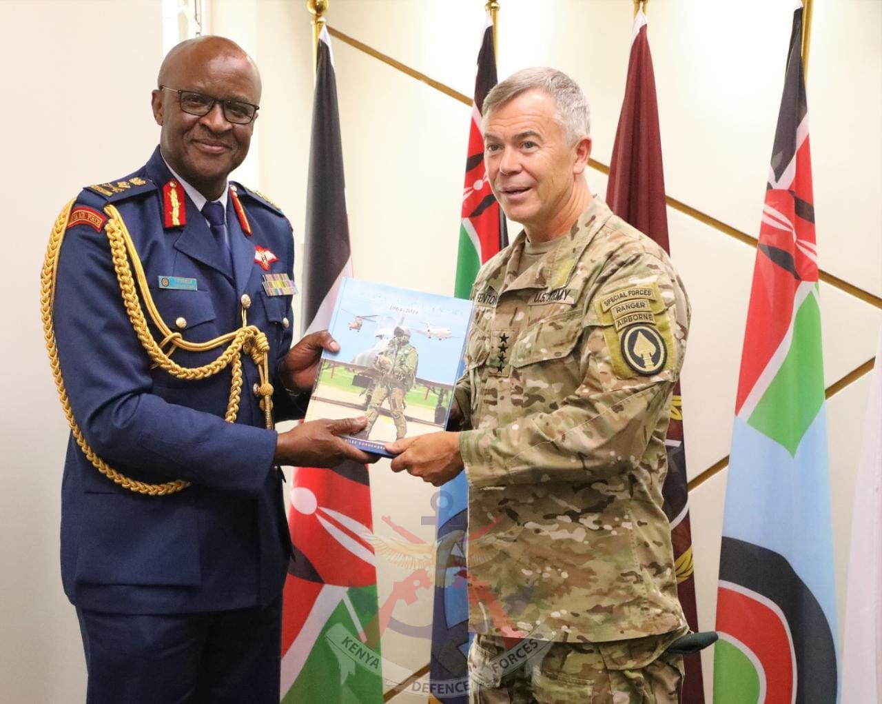 U.S GENERAL PAYS COURTESY CALL TO THE KDF CHIEF OF DEFENCE FORCES AT ...