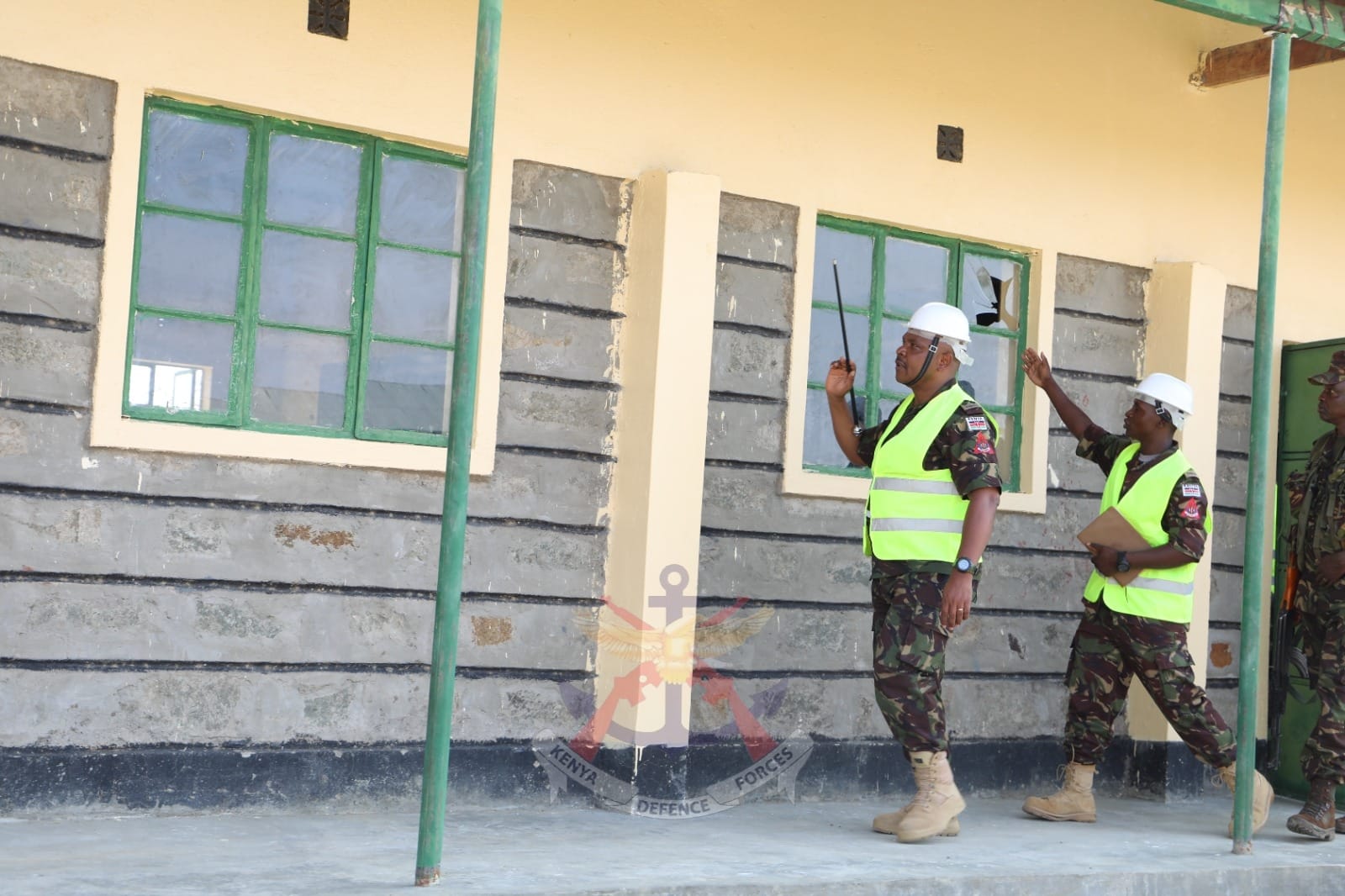 COMMANDER CONSTRUCTION ENGINEERS BRIGADE INSPECTS SCHOOL PROJECT IN THE ...