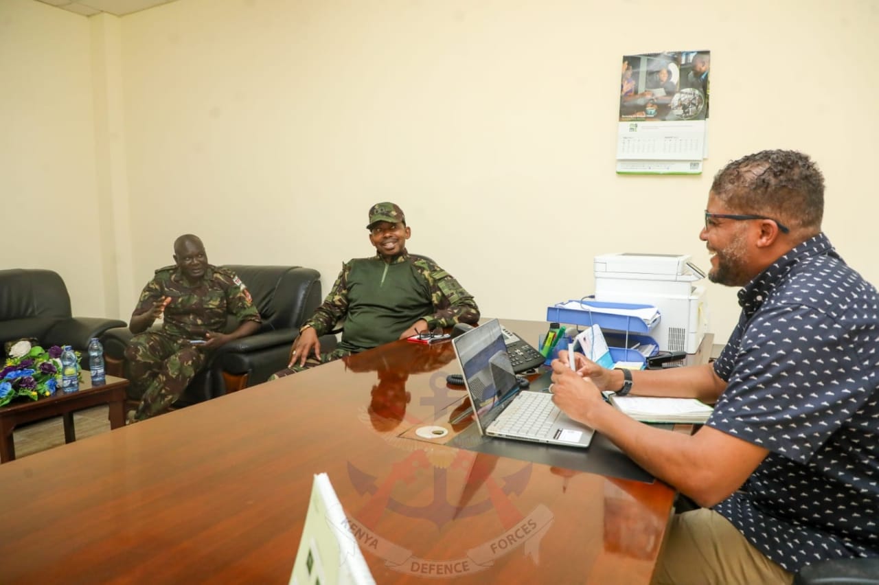 GOC EASTCOMM VISITS BAURE FORWARD OPERATING BASE – Ministry of Defence – Kenya
