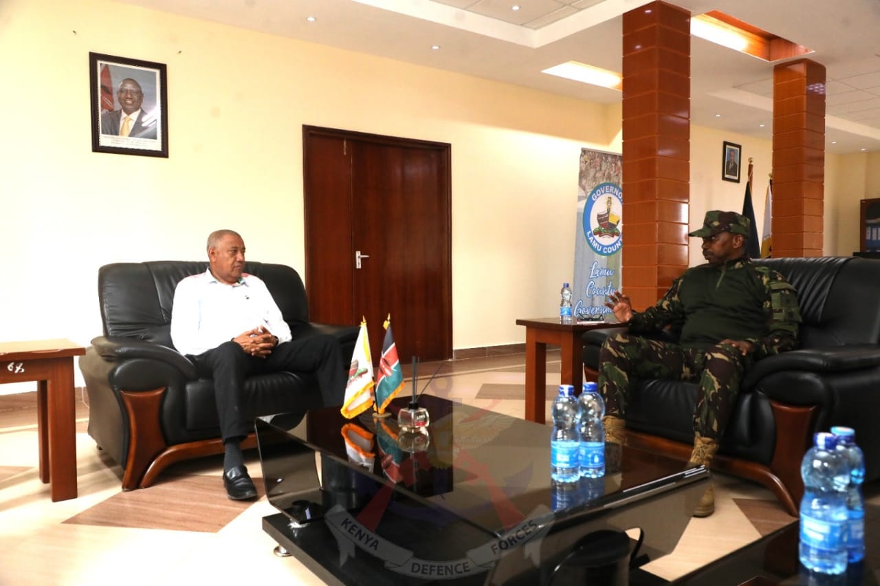 GOC EASTCOMM VISITS BAURE FORWARD OPERATING BASE – Ministry of Defence – Kenya