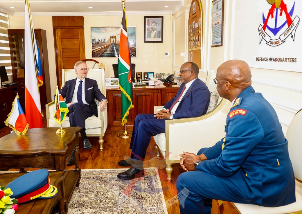 CS DUALE HOSTS CZECH PRIME MINISTER AT DEFENCE HEADQUARTERS – Ministry of Defence – Kenya