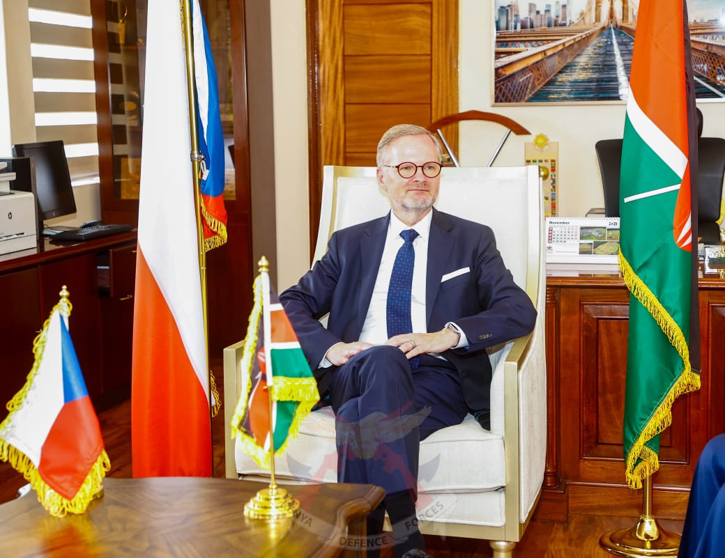 CS DUALE HOSTS CZECH PRIME MINISTER AT DEFENCE HEADQUARTERS – Ministry ...