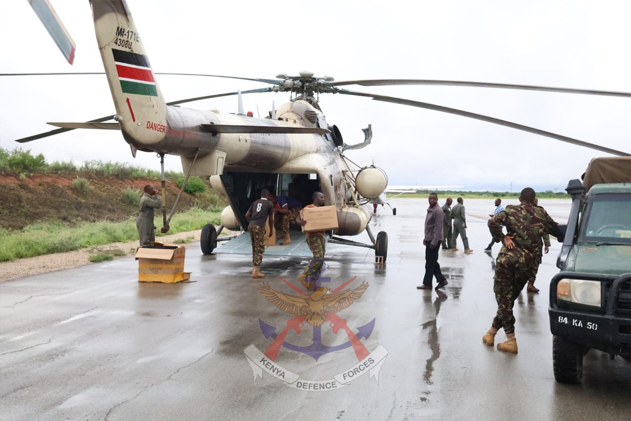 KENYA AIR FORCE PARTNERS WITH WAJIR COUNTY GOVERNMENT AND THE KENYA RED ...