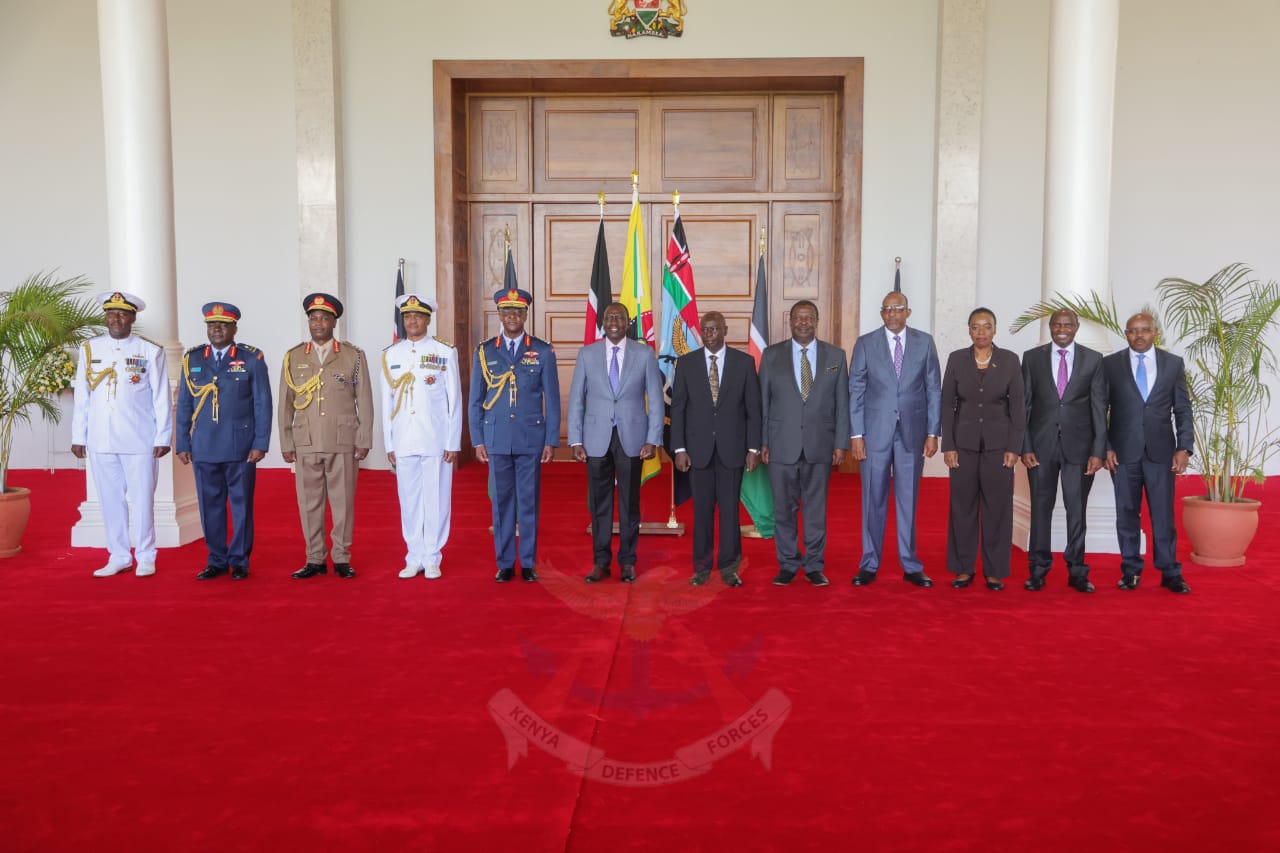 COMMANDER IN CHIEF PRESIDES OVER INVESTITURE OF RANKS AND SWEARING IN ...