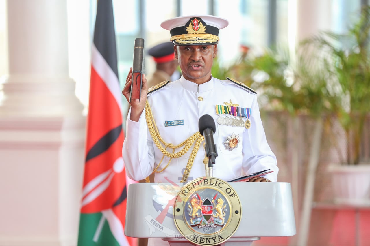 COMMANDER IN CHIEF PRESIDES OVER INVESTITURE OF RANKS AND SWEARING IN ...