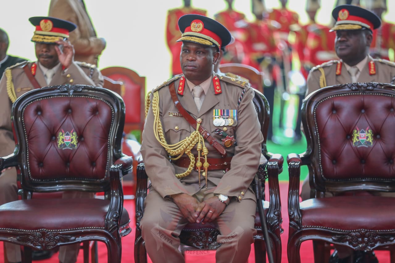 COMMANDER IN CHIEF PRESIDES OVER INVESTITURE OF RANKS AND SWEARING IN ...