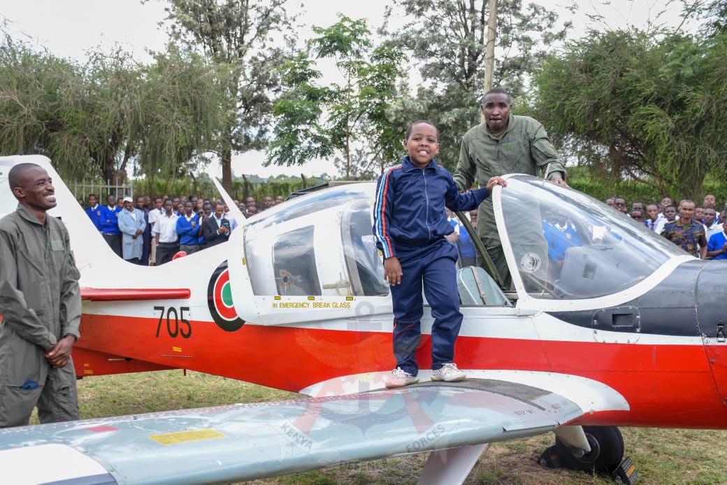 KENYA AIR FORCE GIFTS BULLDOG AIRCRAFT TO MOI FORCES ACADEMY – Ministry ...