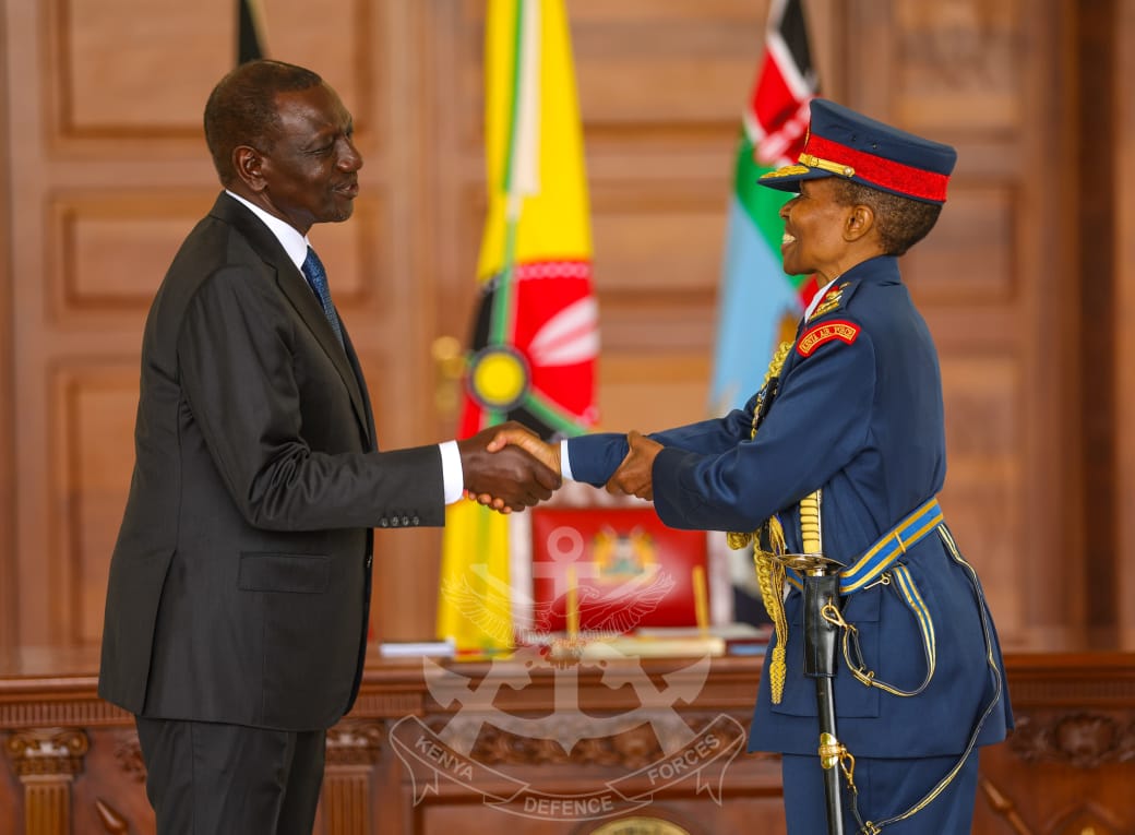 COMMANDER IN CHIEF PRESIDES OVER INVESTITURE OF RANKS AND SWEARING IN ...